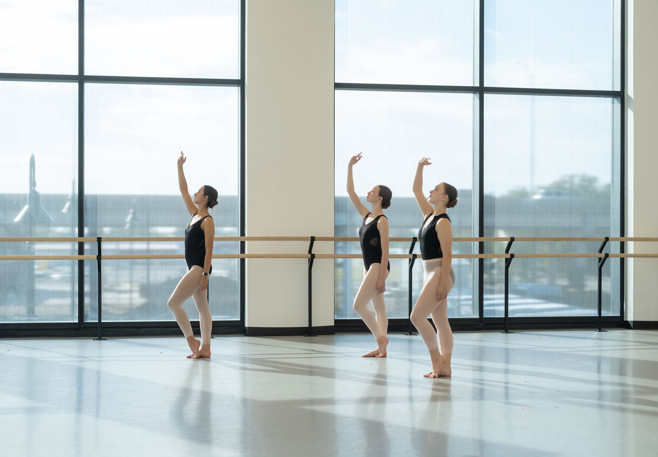 Summer Intensive 2025 – American Midwest Ballet