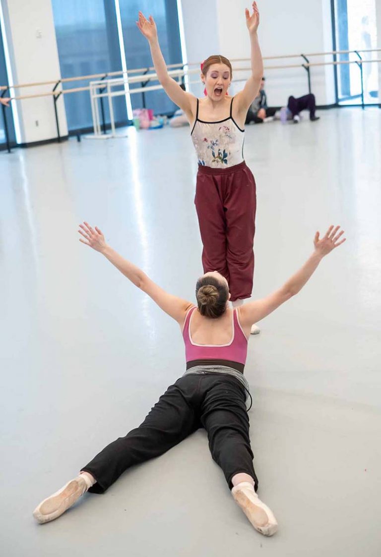 Cinderella – Meet ballet’s brattiest power couple – American Midwest Ballet